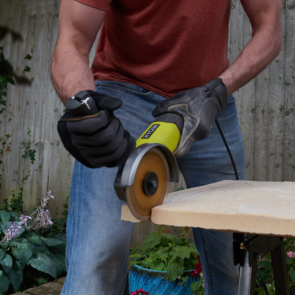 Ryobi RAG800-115 800W 115mm Corded Angle Grinder Ryobi RAG800-115 800W 115mm Corded Angle Grinder
